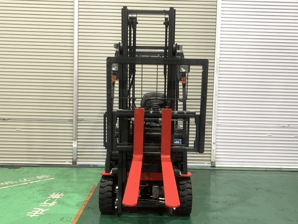 ニチユ中古フォークリフト【FBT15P-80-300SF】[No.72]屋内作業にお勧め！小回りのきく三輪車！ | 中古フォークリフト | フォークリフトの中古販売・買取・レンタル ...