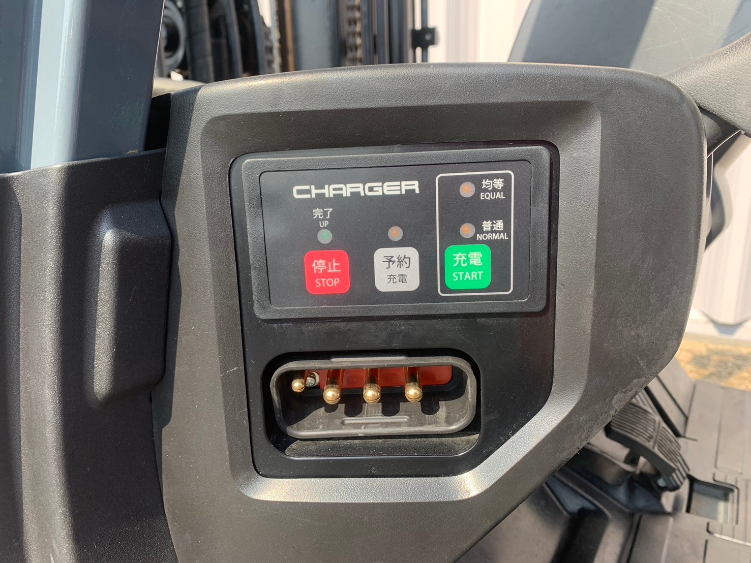 トヨタ中古フォークリフト【8FB25】[No.228]高所作業に最適！サイドシフト付き！ | 中古フォークリフト | フォークリフトの中古販売 ...