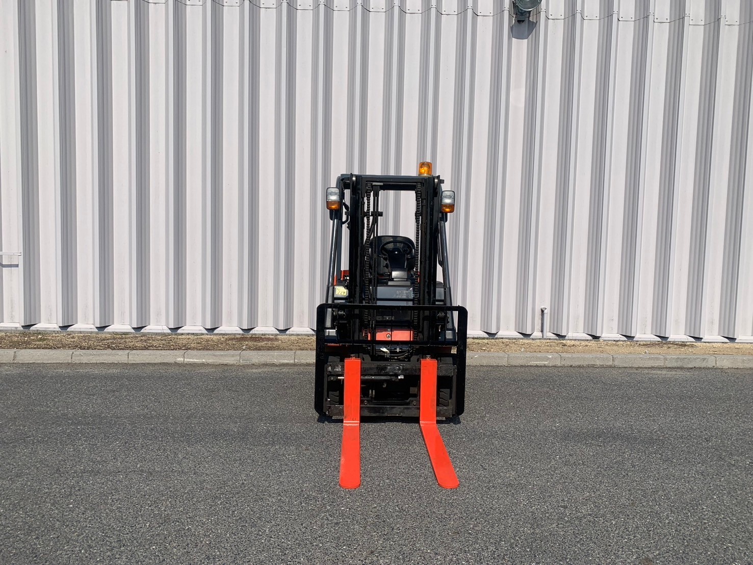 トヨタ中古フォークリフト【8FB25】[No.229]屋内の高所作業に最適な車両です！ | 中古フォークリフト | フォークリフトの中古販売・買取・レンタル・メンテナンスならフジ自動車工業株式会社