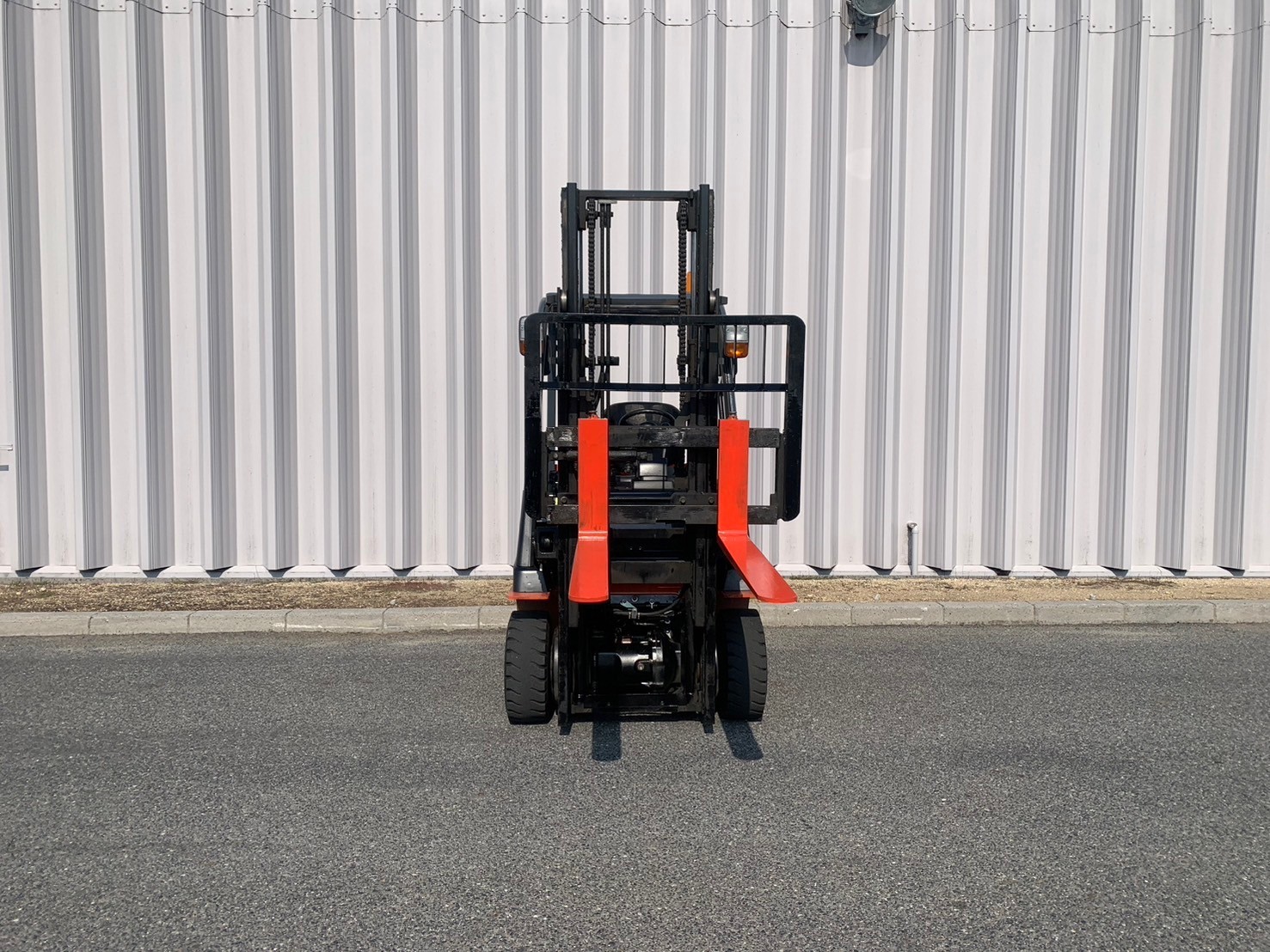 トヨタ中古フォークリフト【8FB25】[No.229]屋内の高所作業に最適な車両です！ | 中古フォークリフト | フォークリフトの中古販売・買取・レンタル・メンテナンスならフジ自動車工業株式会社