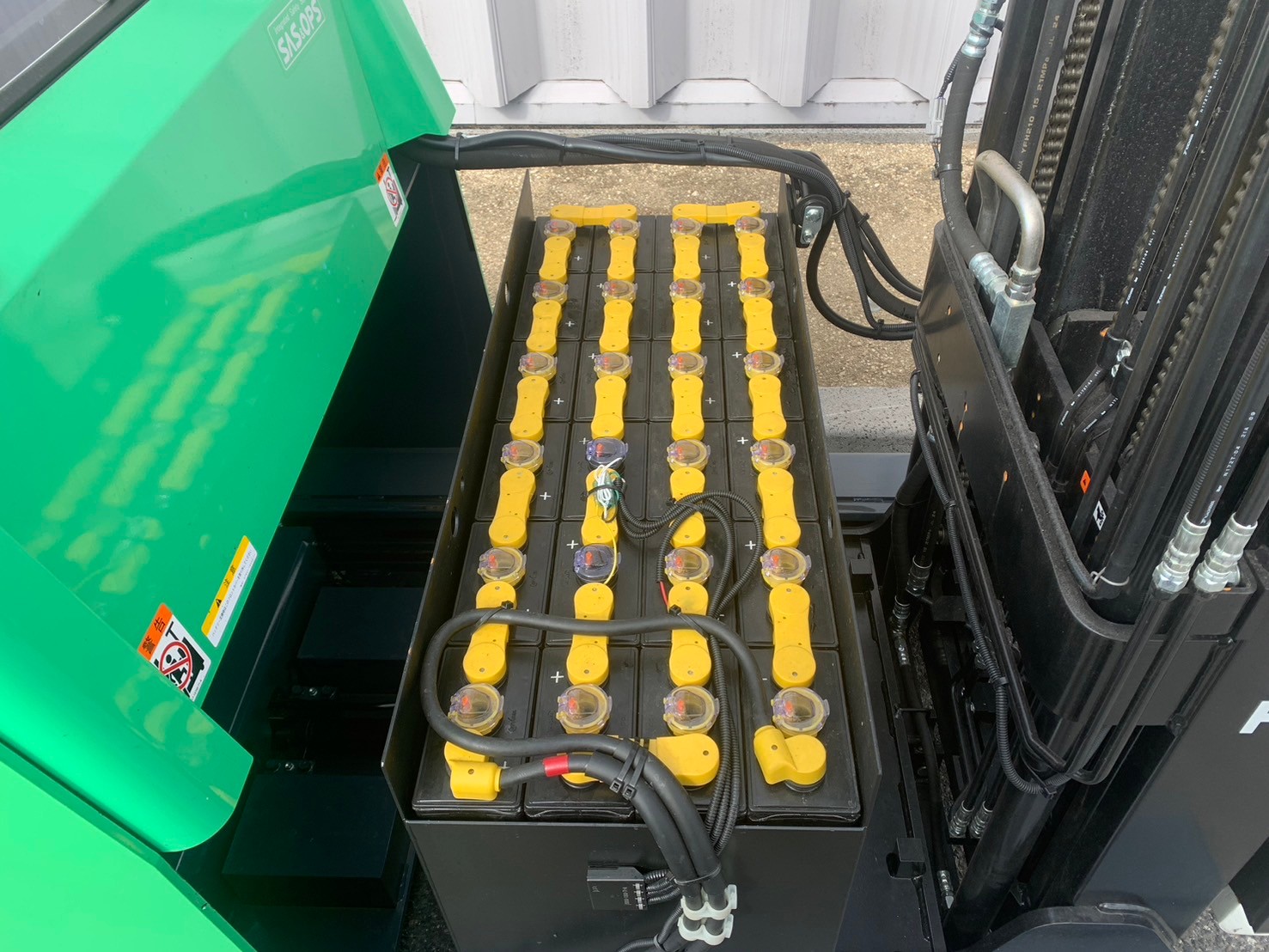 トヨタ中古フォークリフト【8FBR18】[No.242]バッテリーリーチ車 | 中古フォークリフト | フォークリフトの中古販売・買取 ...